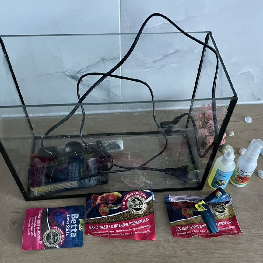 Аквариум с фильтром и нагревателем