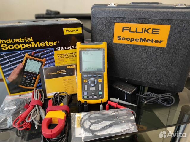 Scopemeter Fluke 125 в максимальной комплектации купить в Воронеже ...