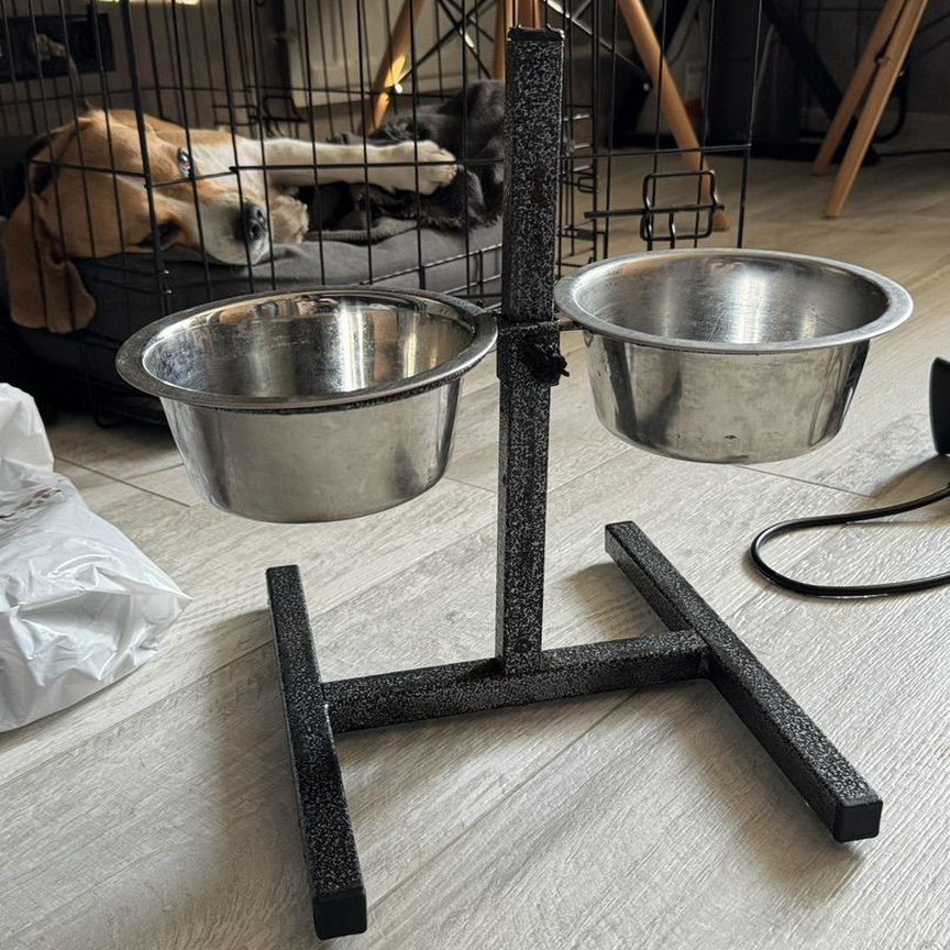 Миски для собак на подставке (стойке)