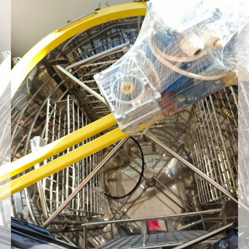 Медогонка 4 рамочная