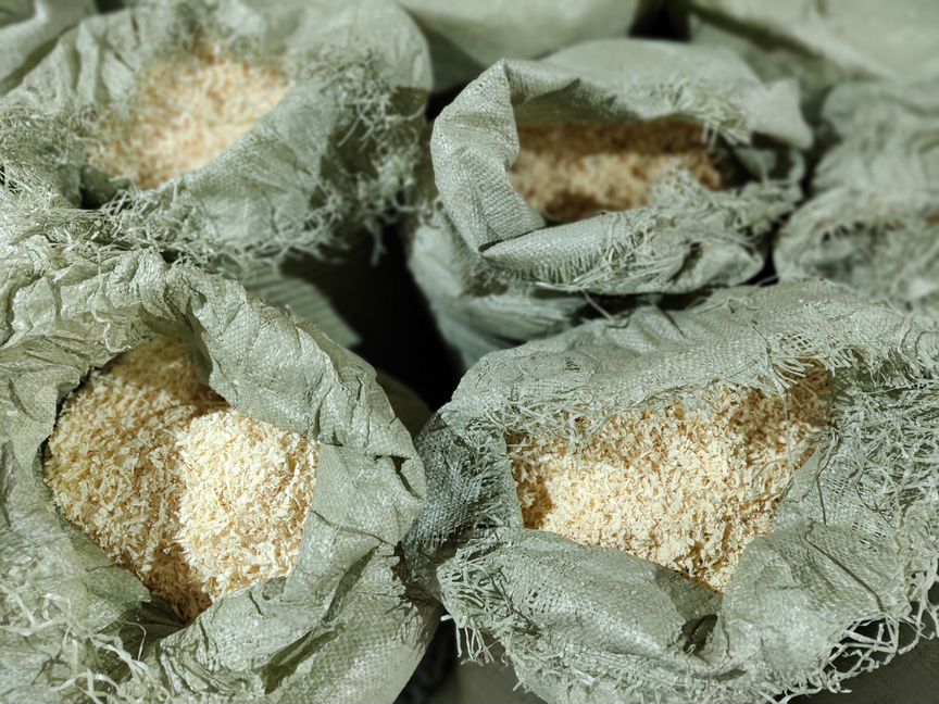 Опилки стружка в мешках