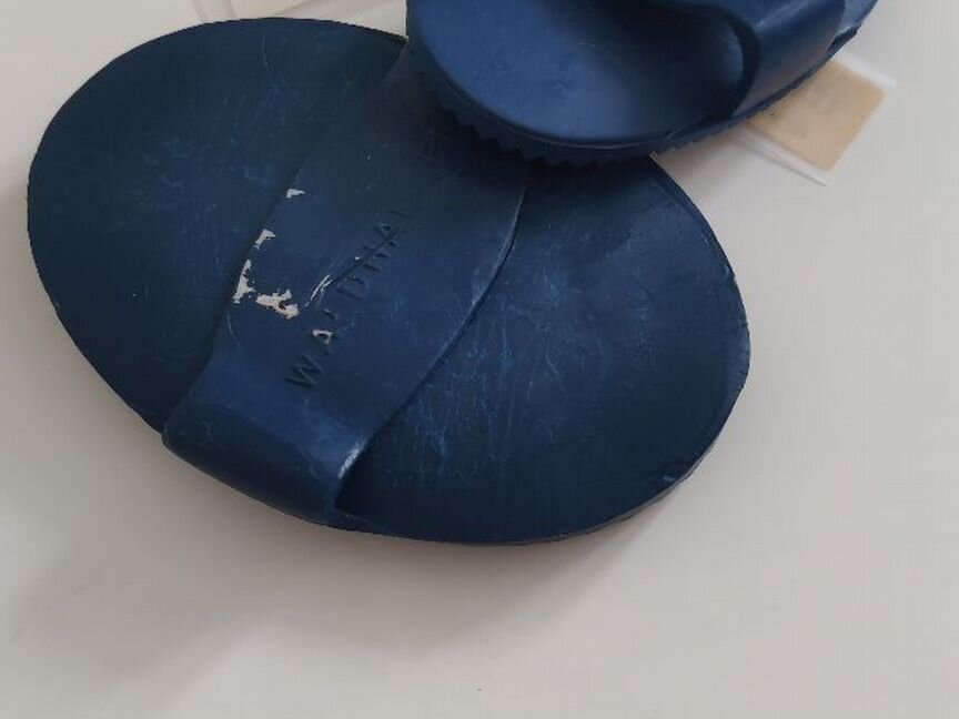 Щетки для лошади