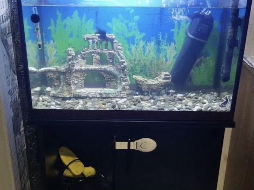 Аквариум с тумбой
