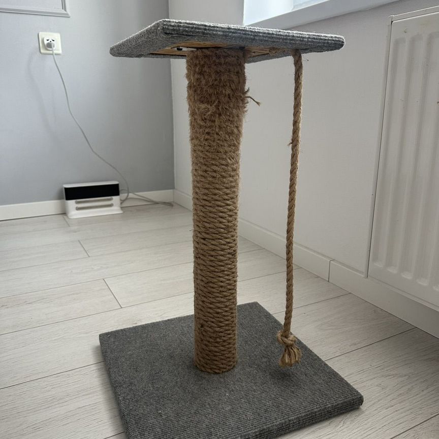 Когтеточка для кошки б/у