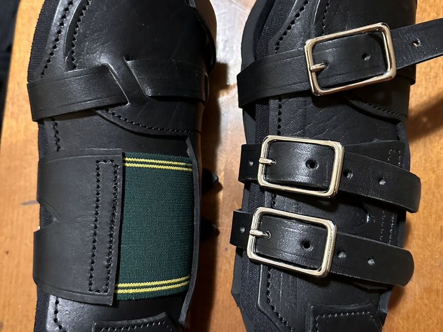 Ногавки кожаные для лошади перед