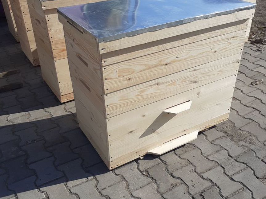 Улья 16 рамочные. 1 корпус + 1 магазин