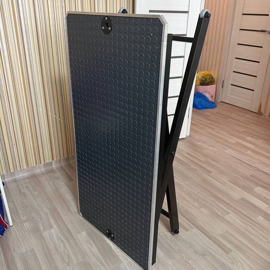 Электрический стол для стрижки собак