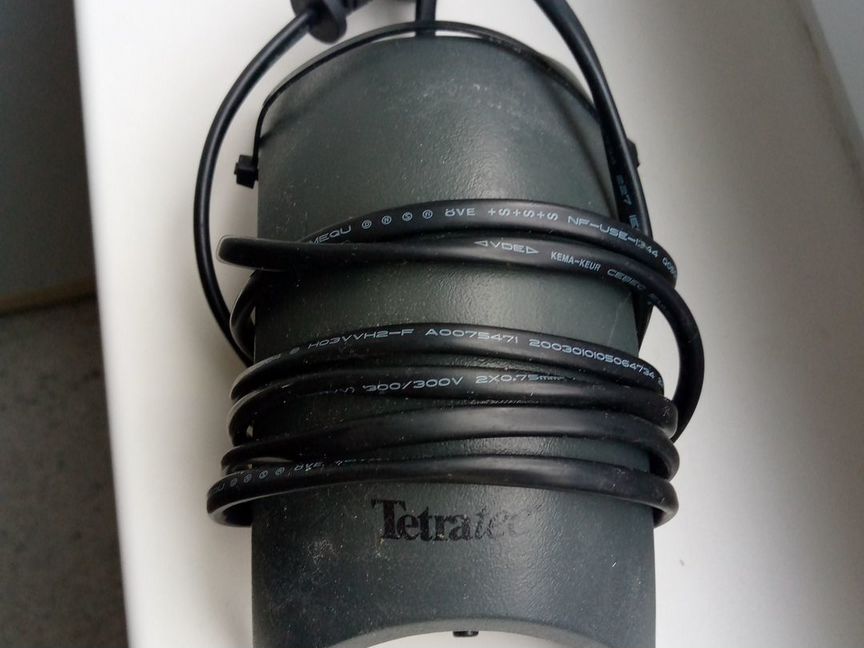 Компрессор для аквариума tetratec APS 100