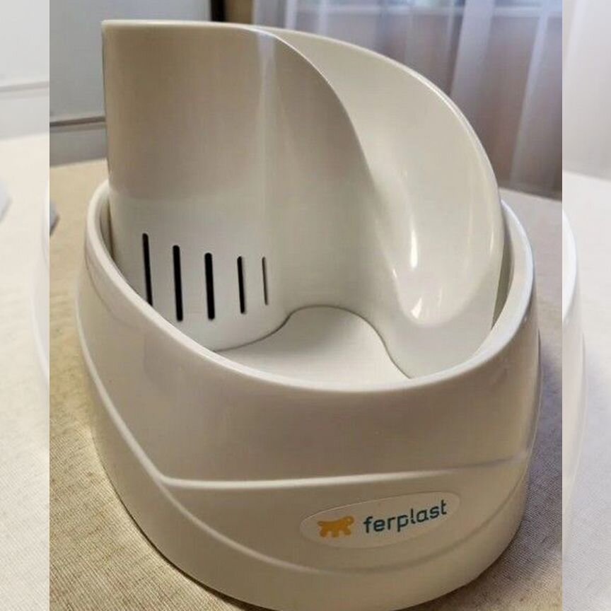 Фонтан-поилка Ferplast Vega 2 л для животных