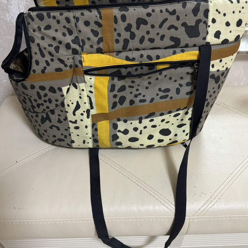 Переноска для кошек/ маленьких собак