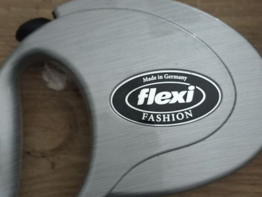 Поводок для выгула домашних животных