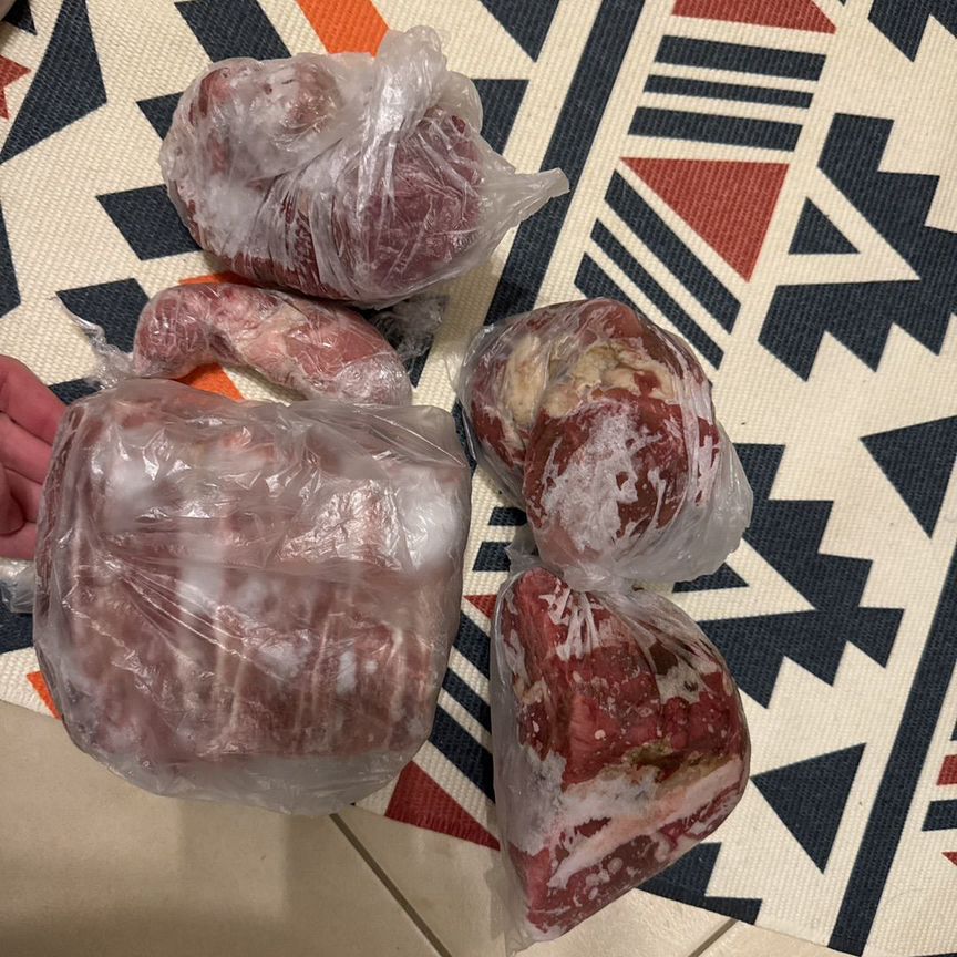 Мясо собакам бесплатно