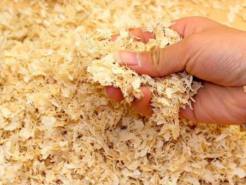 Опилки в мешках