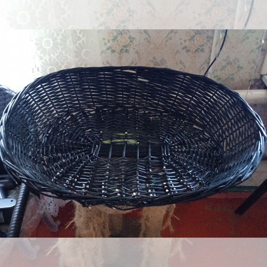 Лежанка для животных из ротанга б/у