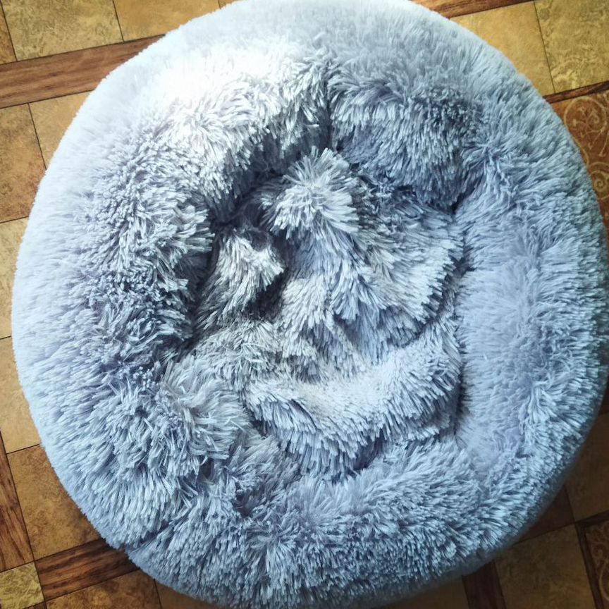 Мягкая лежанка для мелких пород собак и кошек