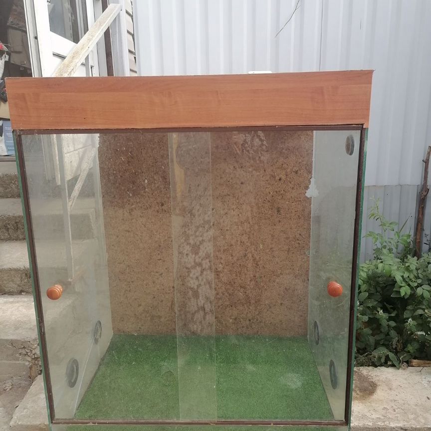 Террариум для игуан, бананоедов, агам и тд