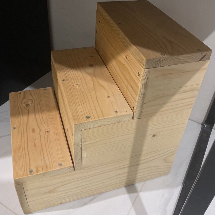 Лесеница для животных