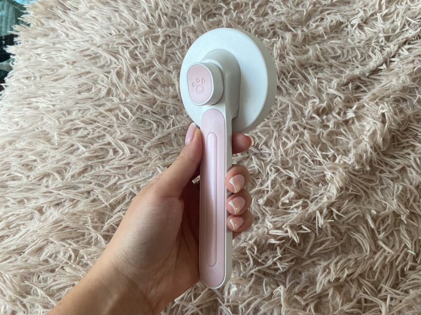 Расческа для животных с кнопкой самоочитки