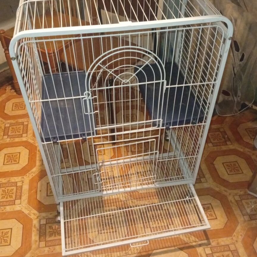 Клетка для попугая большая