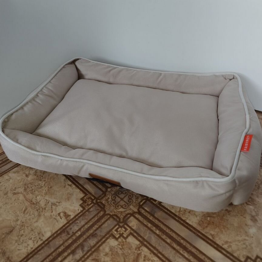 Лежанка для собак мелких пород