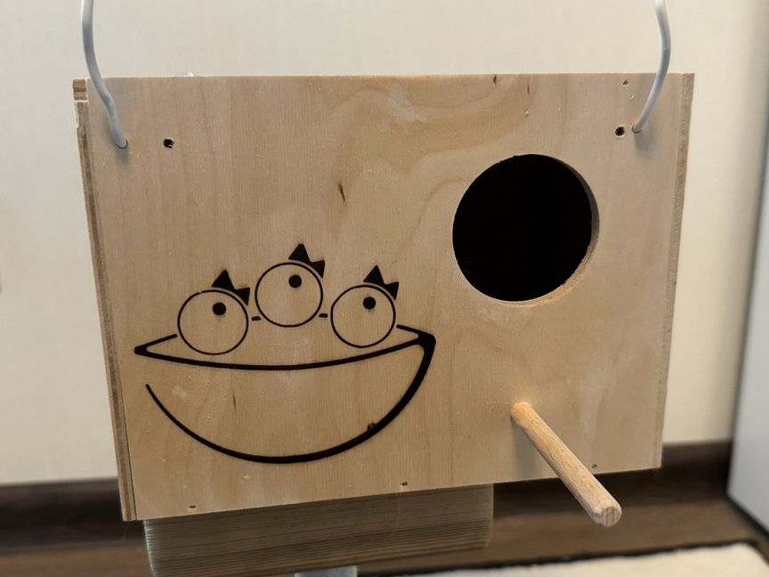 Гнездо для попугаев