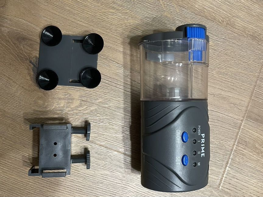 Автоматическая кормушка для рыб Prime