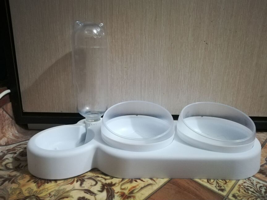 Кормушка для кошечки/котика/маленькой собачки