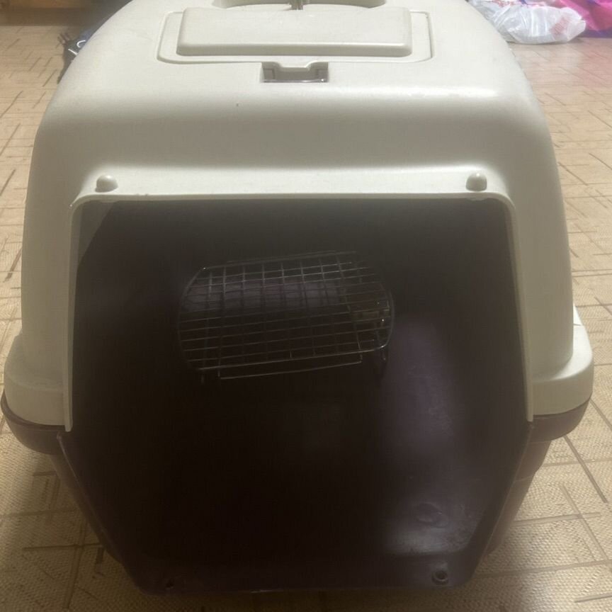 Переноска для кошек и собак пластиковая