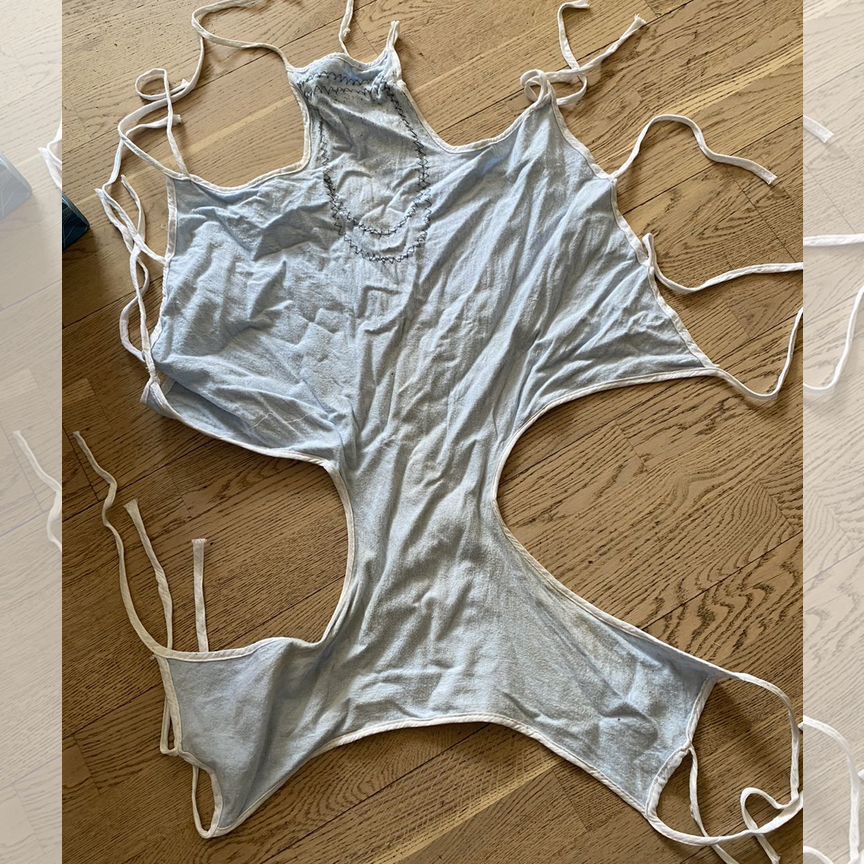 Попона послеоперационная на крупную собаку