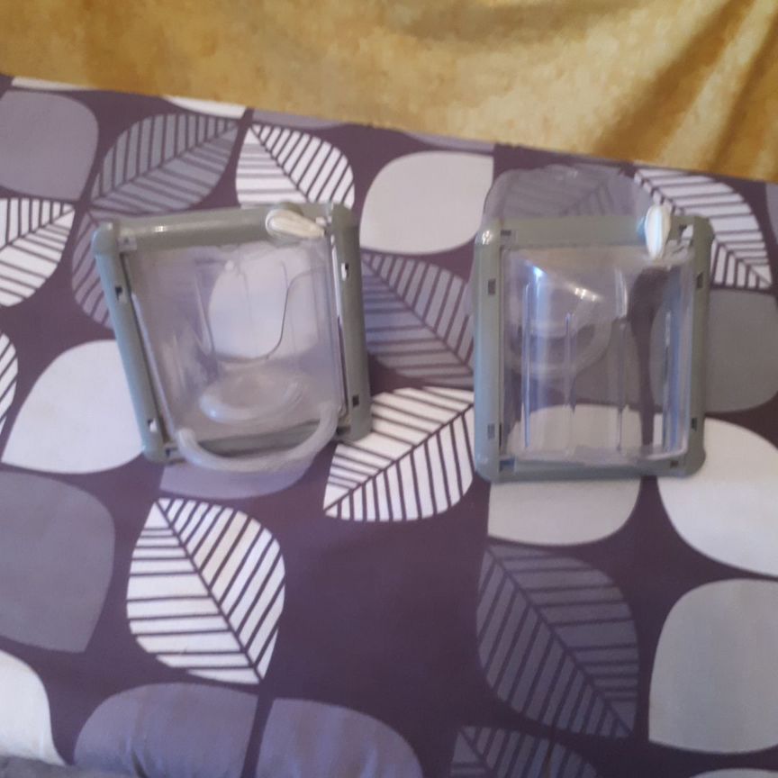 Кормушка вращающаяся для попугаев