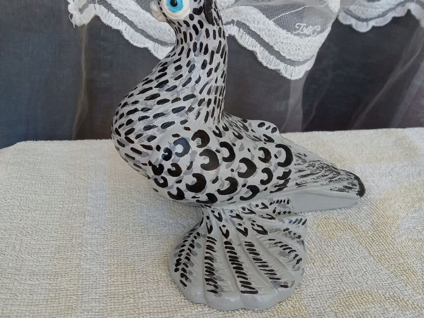 Птица Голубь за покупку