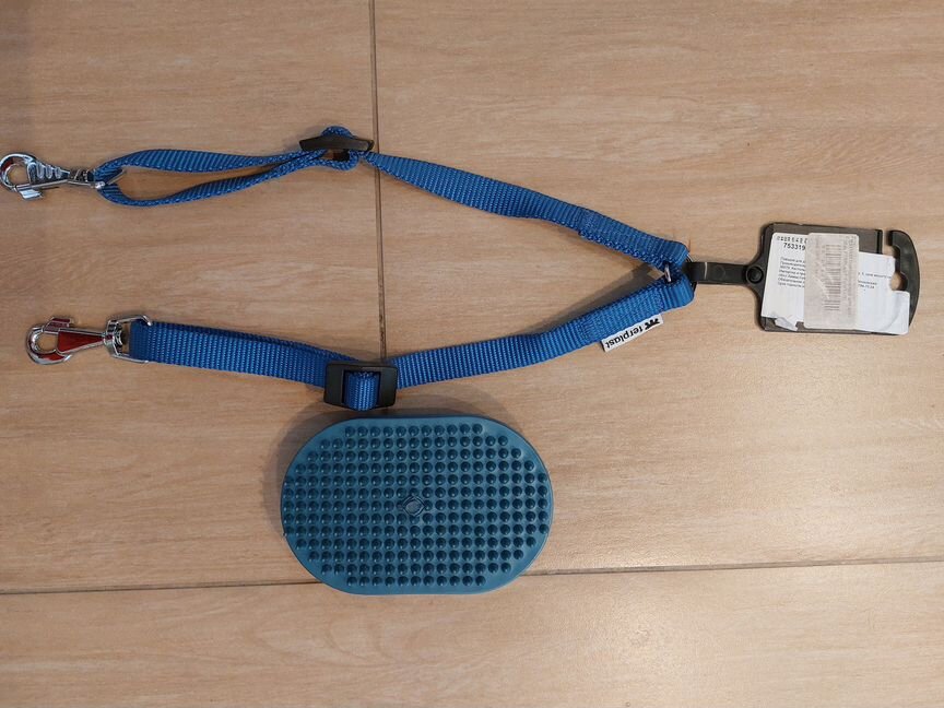 Сворка (поводок) и чесалка для собачек