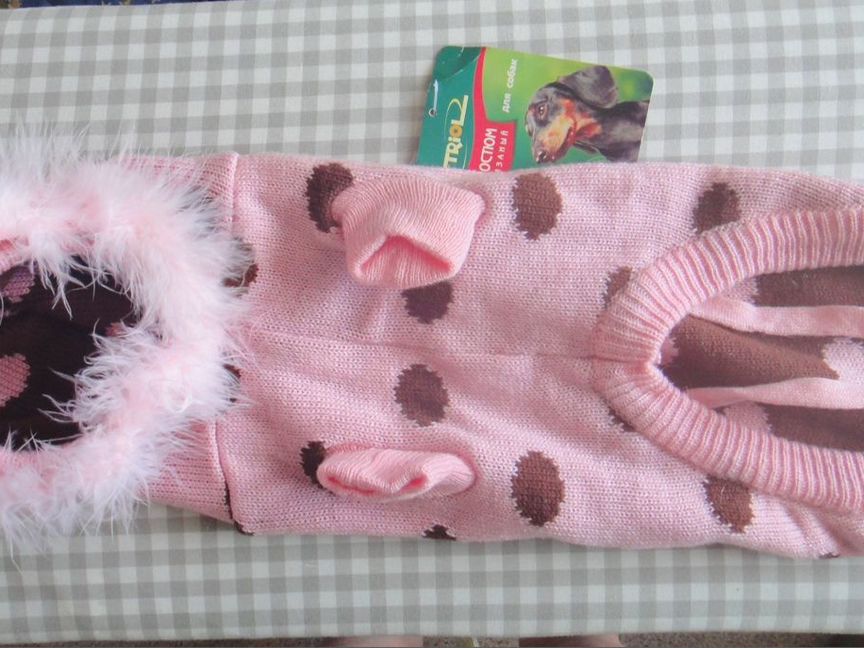 Свитер трикотажный с капюшоном для собаки