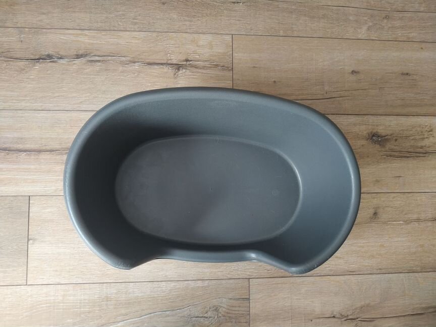 Лежак пластиковый для собаки