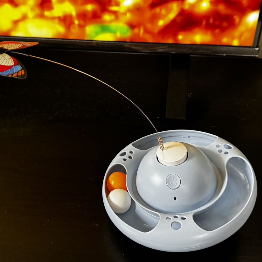Игрушка для кота