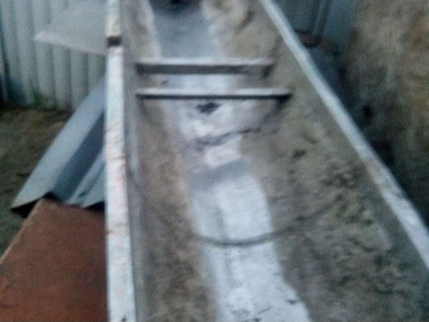 Кормушки для свиней