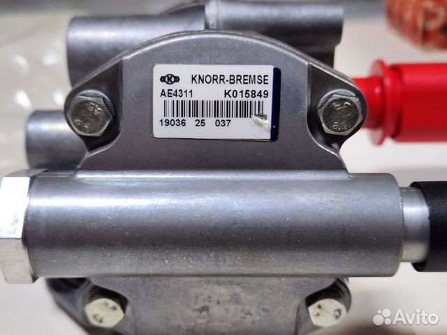 Кран растормаживания прицепа Schmitz купить в Москве KNORR K015849N00 ...