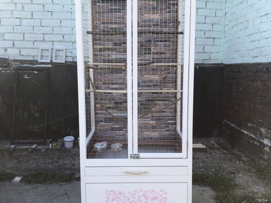 Большая клетка для попугая с ящиком