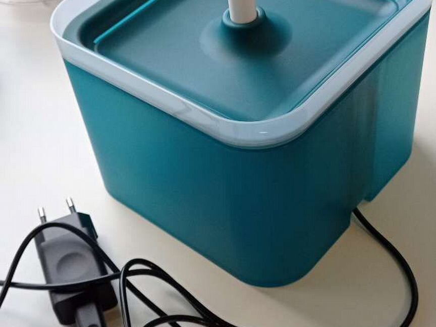 Фонтан поилка для кошек