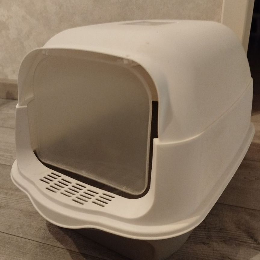 Лоток для кошек закрытый