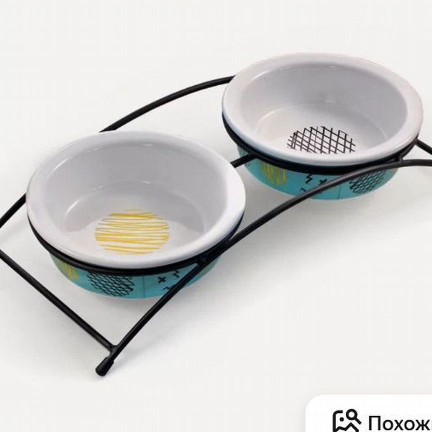 Подставка с мисками
