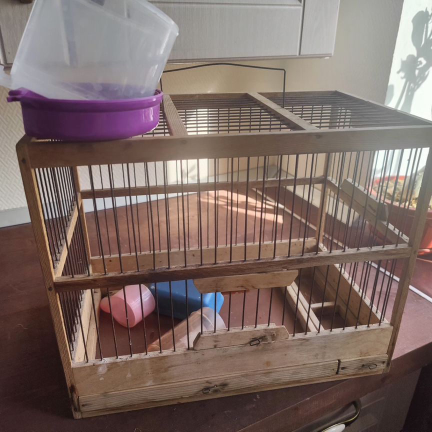 Клетка для канареек из дерева