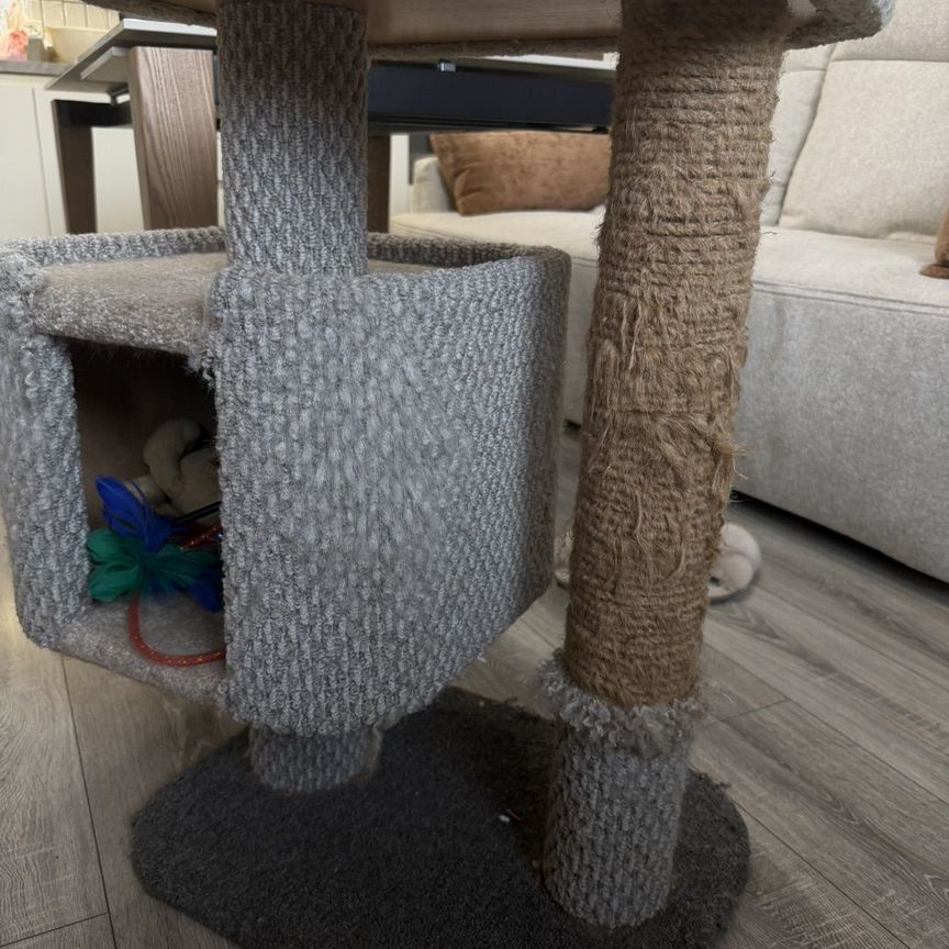 Когтеточка домик для кошки бу