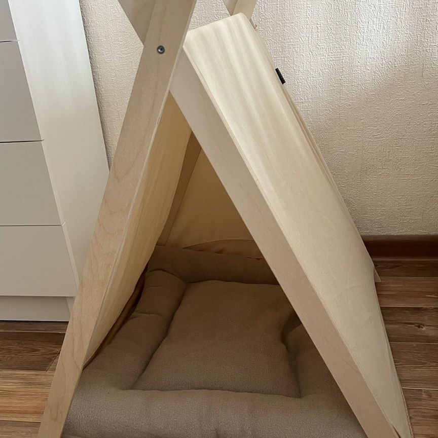 Домик для кошек и собак