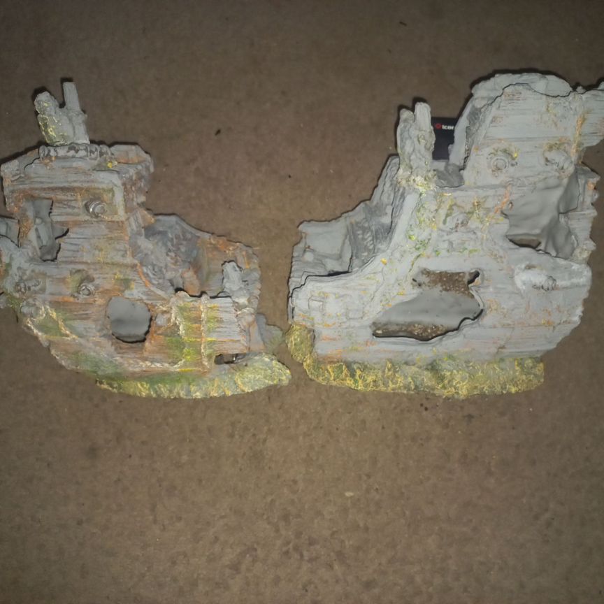 Грот большой зотанувший корабль б.у