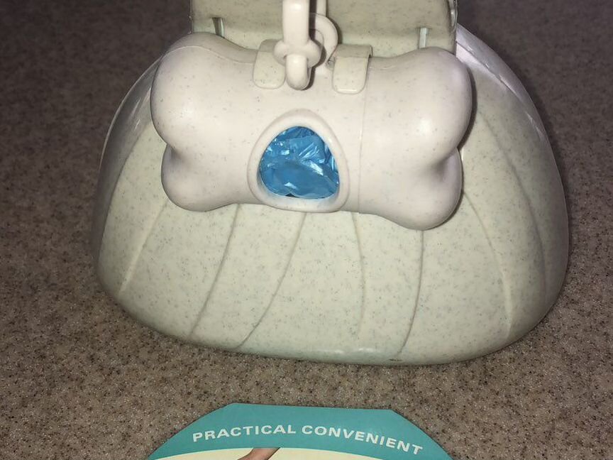 Совок для уборки за собакой