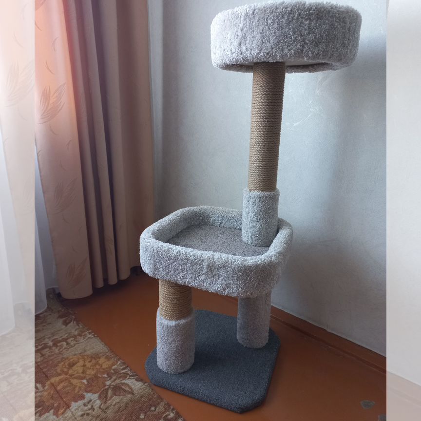 Когтеточка для кошек с лежанкой