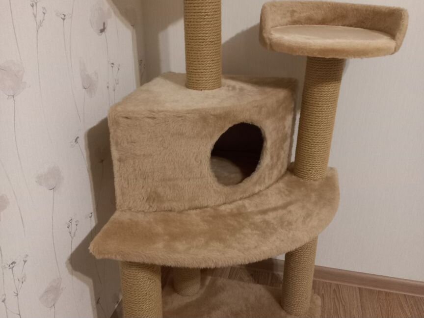 Домик для кошки с когтеточкой