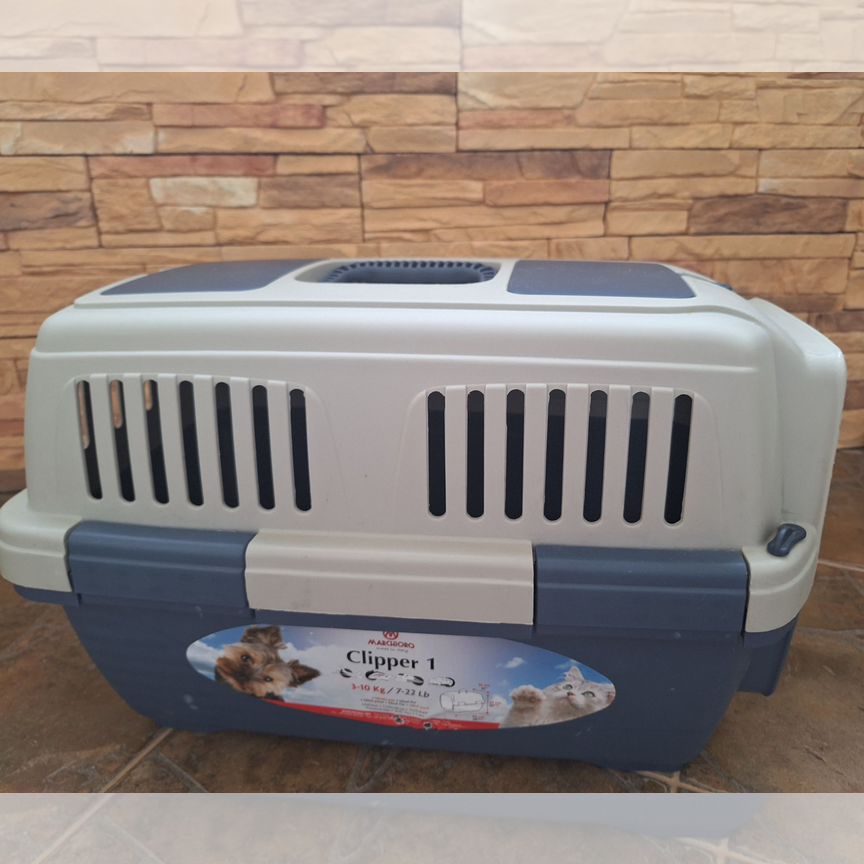 Переноска для кошек и собак