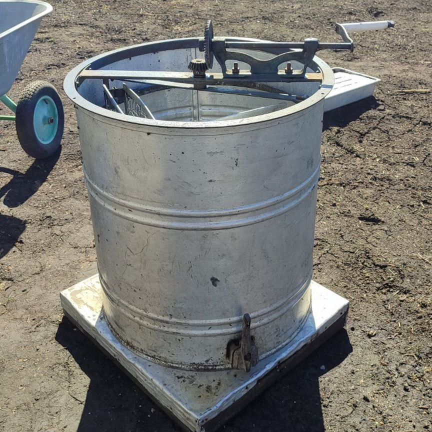 Медогонка 2-х рамочная